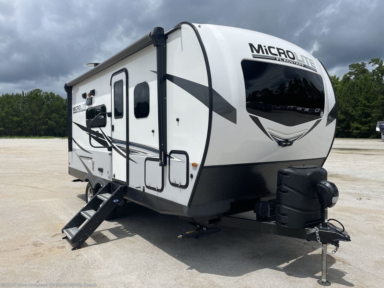 2021 Forest River Flagstaff Micro Lite 21ds RV for Sale in Longs, SC 29568 | UT270359 | RVUSA ...