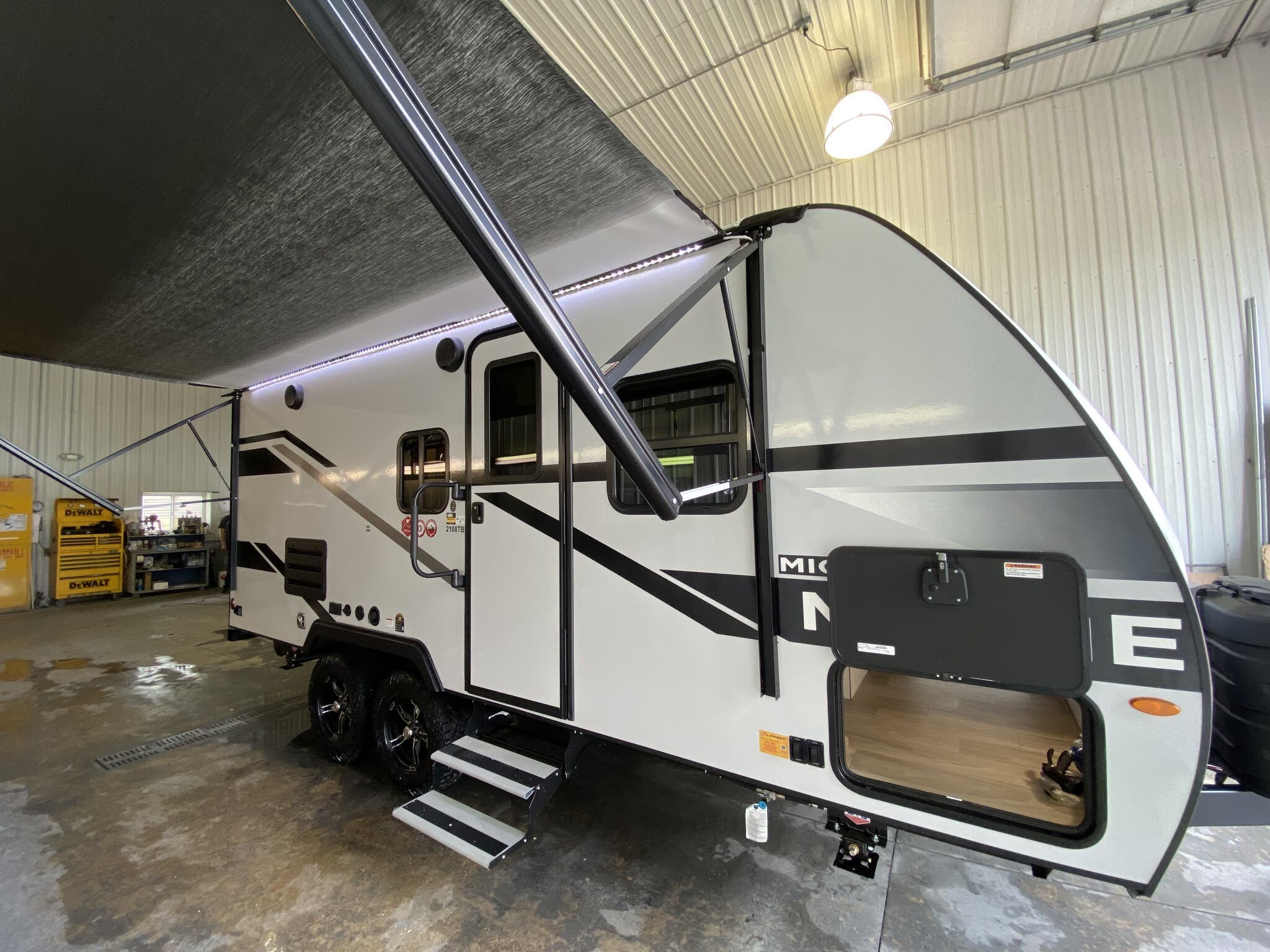 2023 Winnebago Micro Minnie 2108TB RV for Sale in Rockford, IL 61101 ...