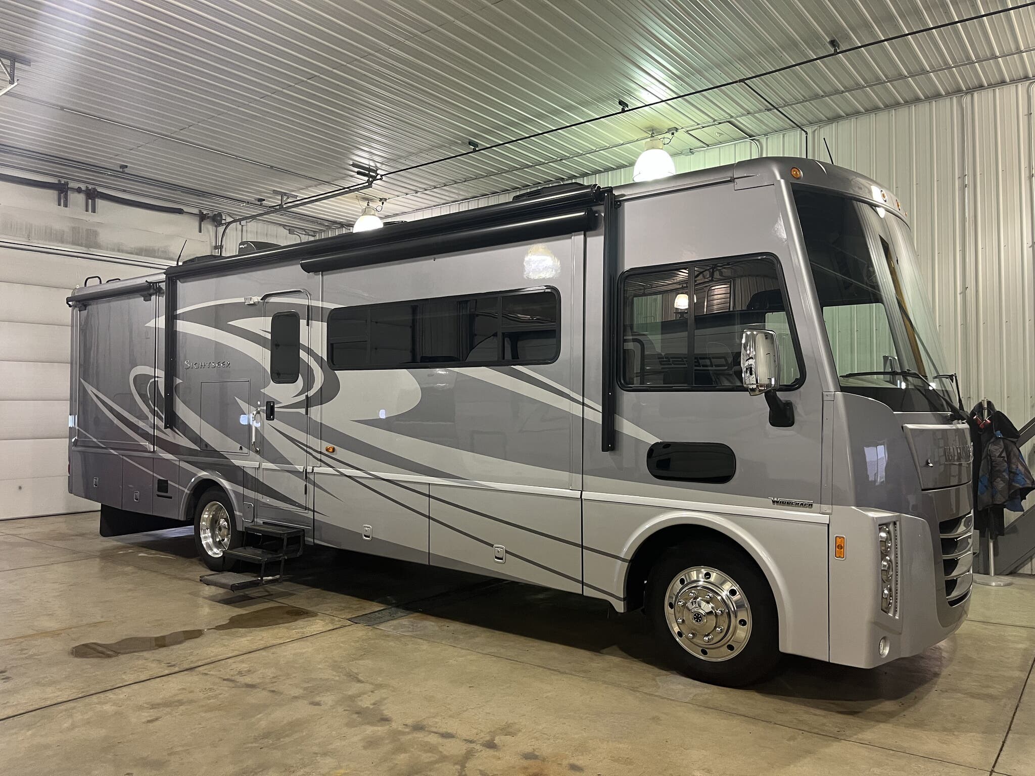 2017 Winnebago Sightseer 33C