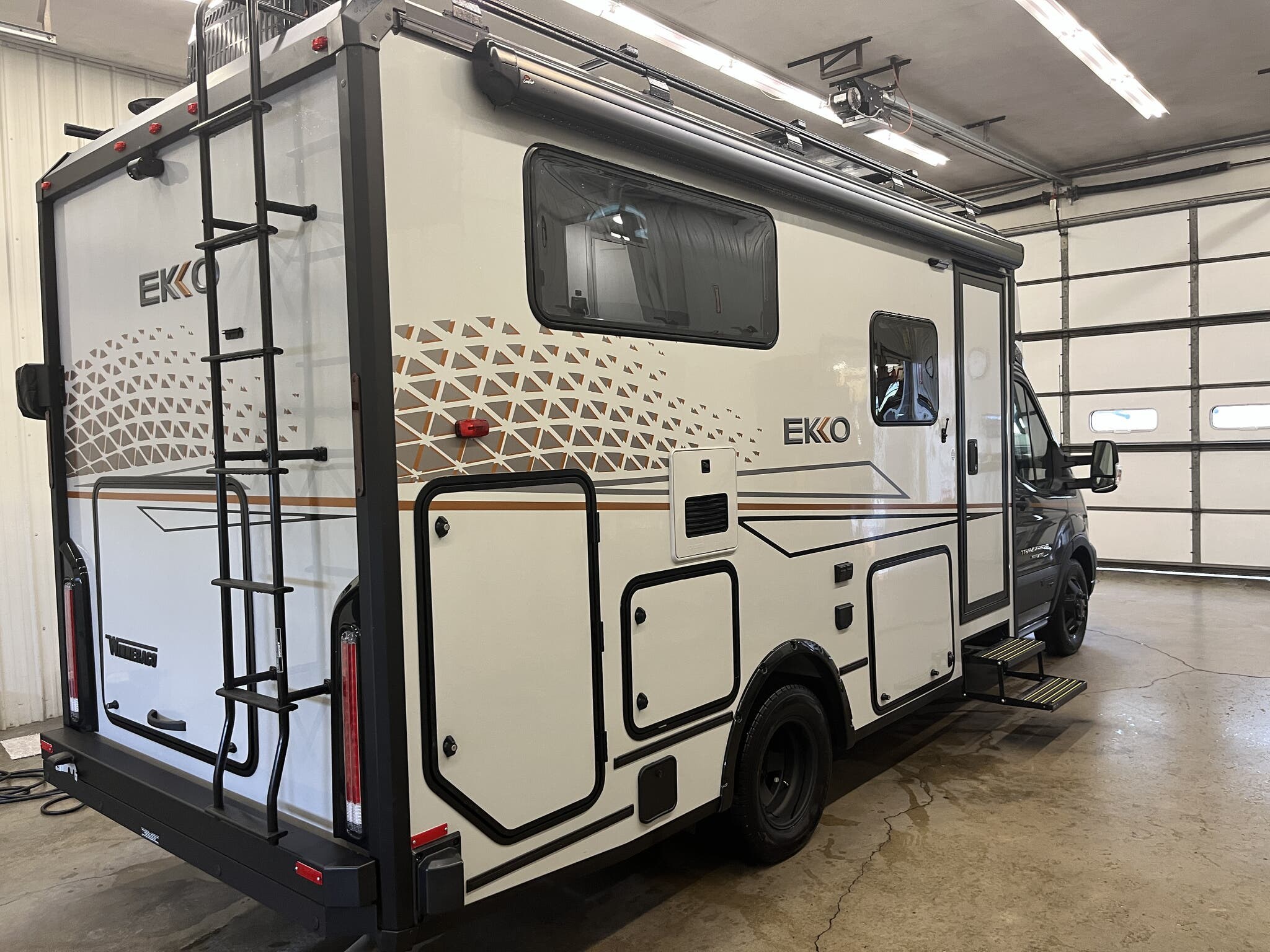 2025 Winnebago Ekko Transit 22A
