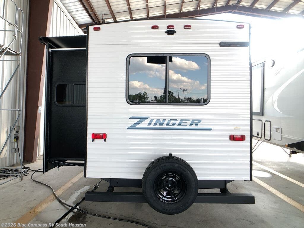2025 CrossRoads Zinger 320FB RV for Sale in Alvin, TX 77511 | T98731 ...