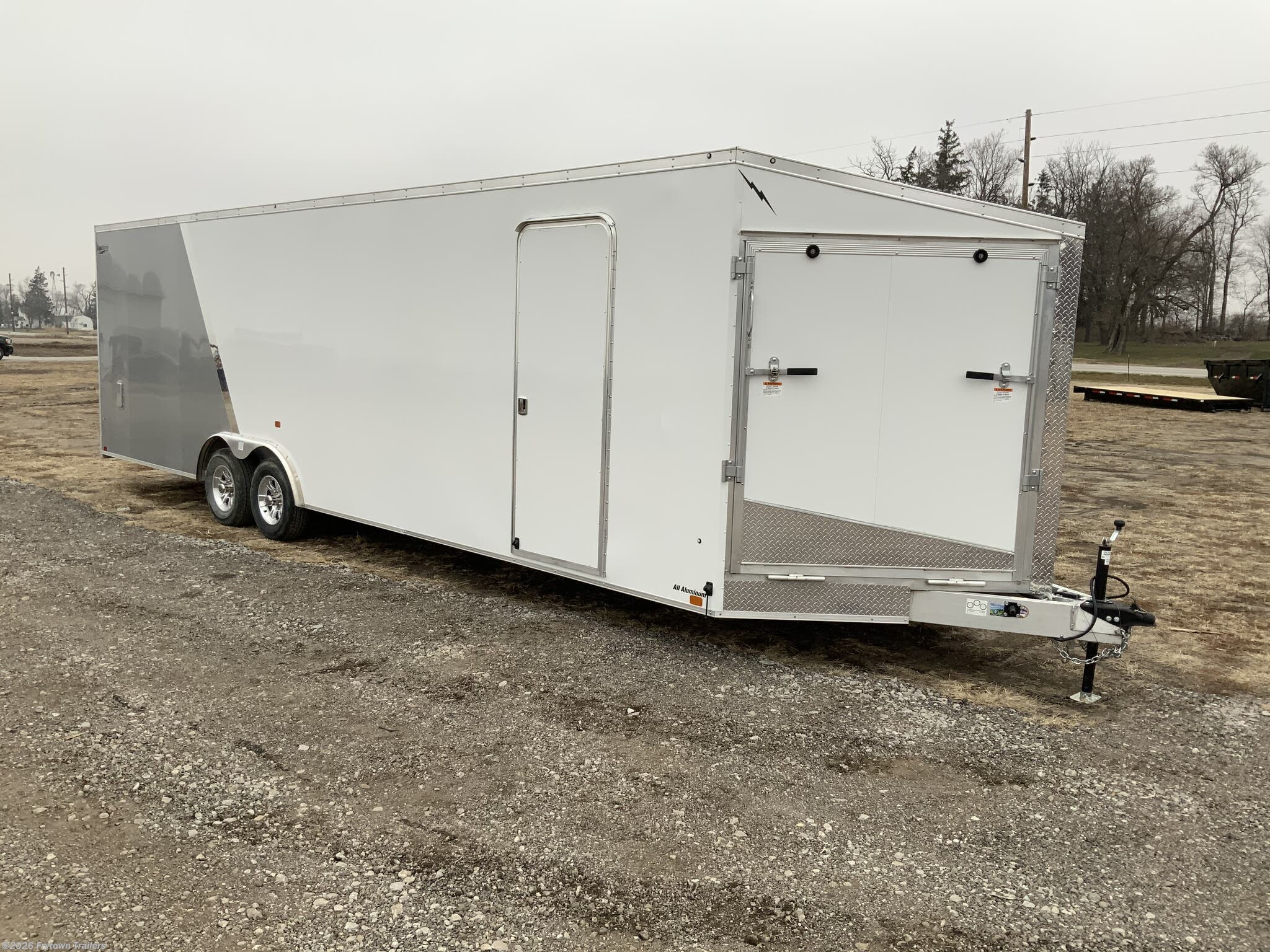 2020 Lightning Trailers
