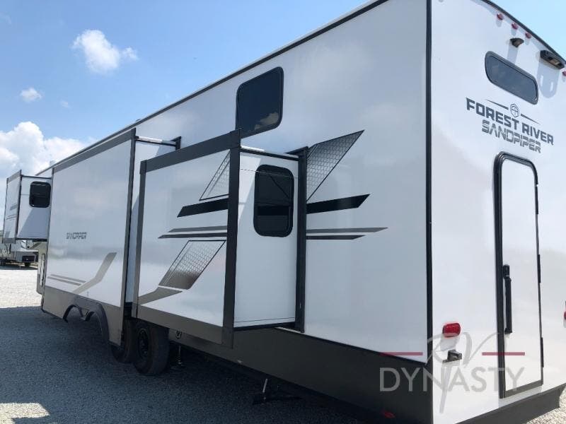 2025 Forest River Sandpiper 4002FB RV for Sale in Bunker Hill, IN 46914 ...