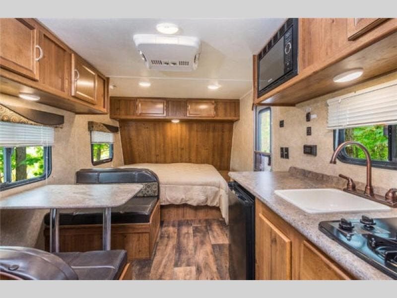 2018 Gulf Stream Conquest Super Lite 198BH RV for Sale in Bunker Hill, IN 46914 | 1127106 ...