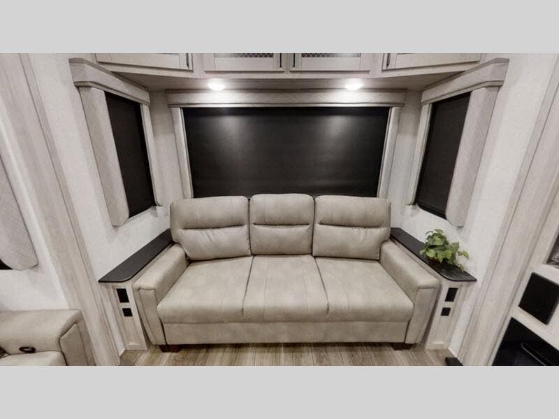 2021 East to West Tandara 320RL RV for Sale in Bunker Hill, IN 46914 ...