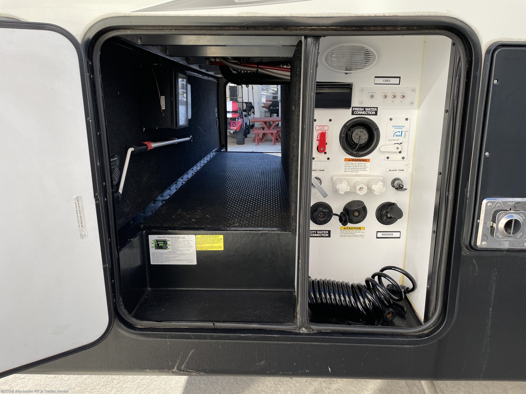 2018 Dutchmen Voltage V3605 RV for Sale in Clayton, DE 19938 | 990436 ...