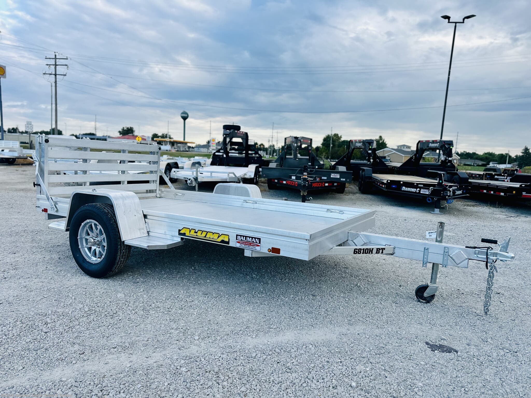 2026 Aluma 6810H-S-BT 68"X10' HEAVY SINGLE AXLE - BI FOLD TAILGATE