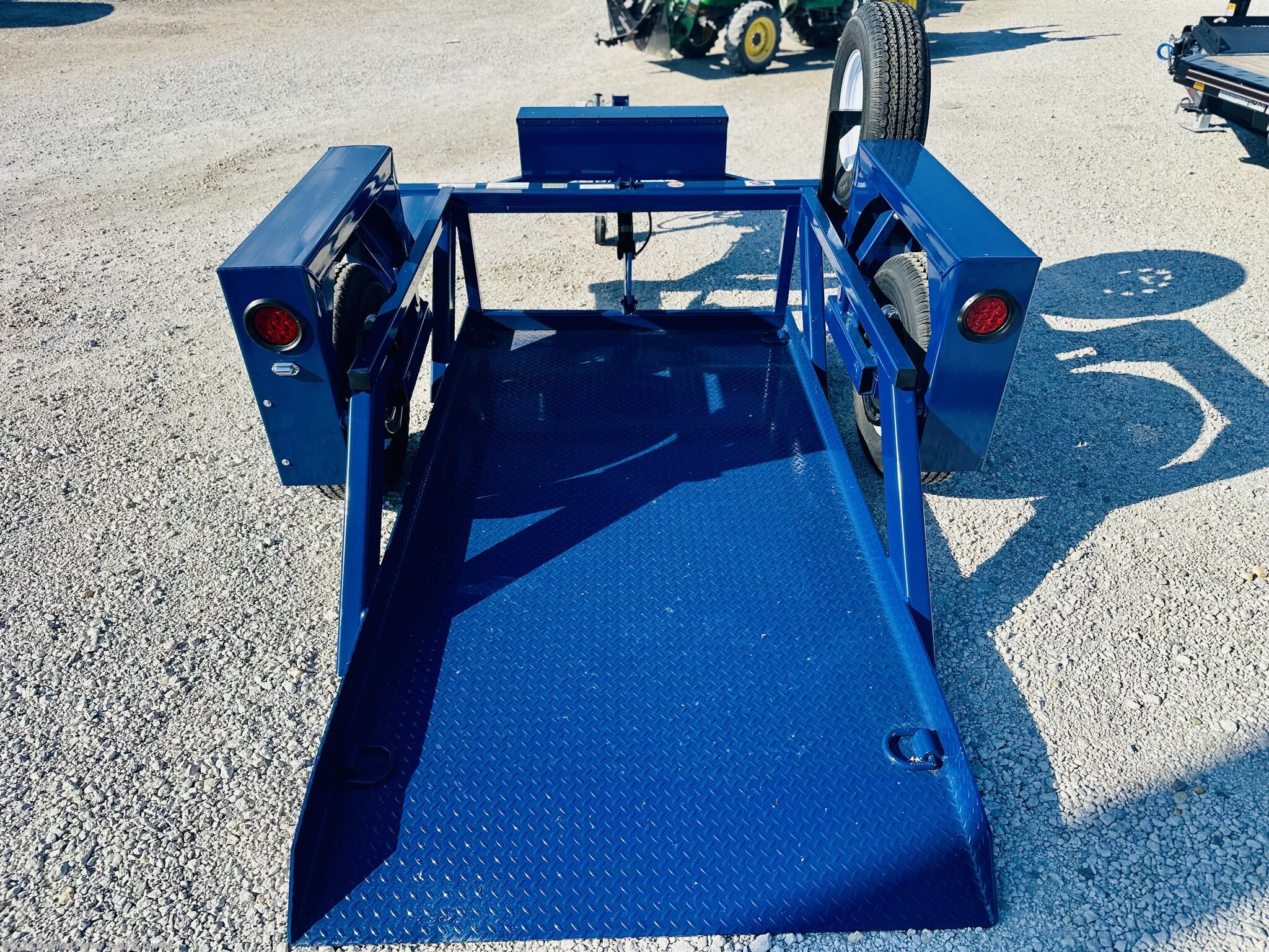 2025 Air-tow S8-35 - GROUND LEVEL LOADING - 3500# CAPACITY