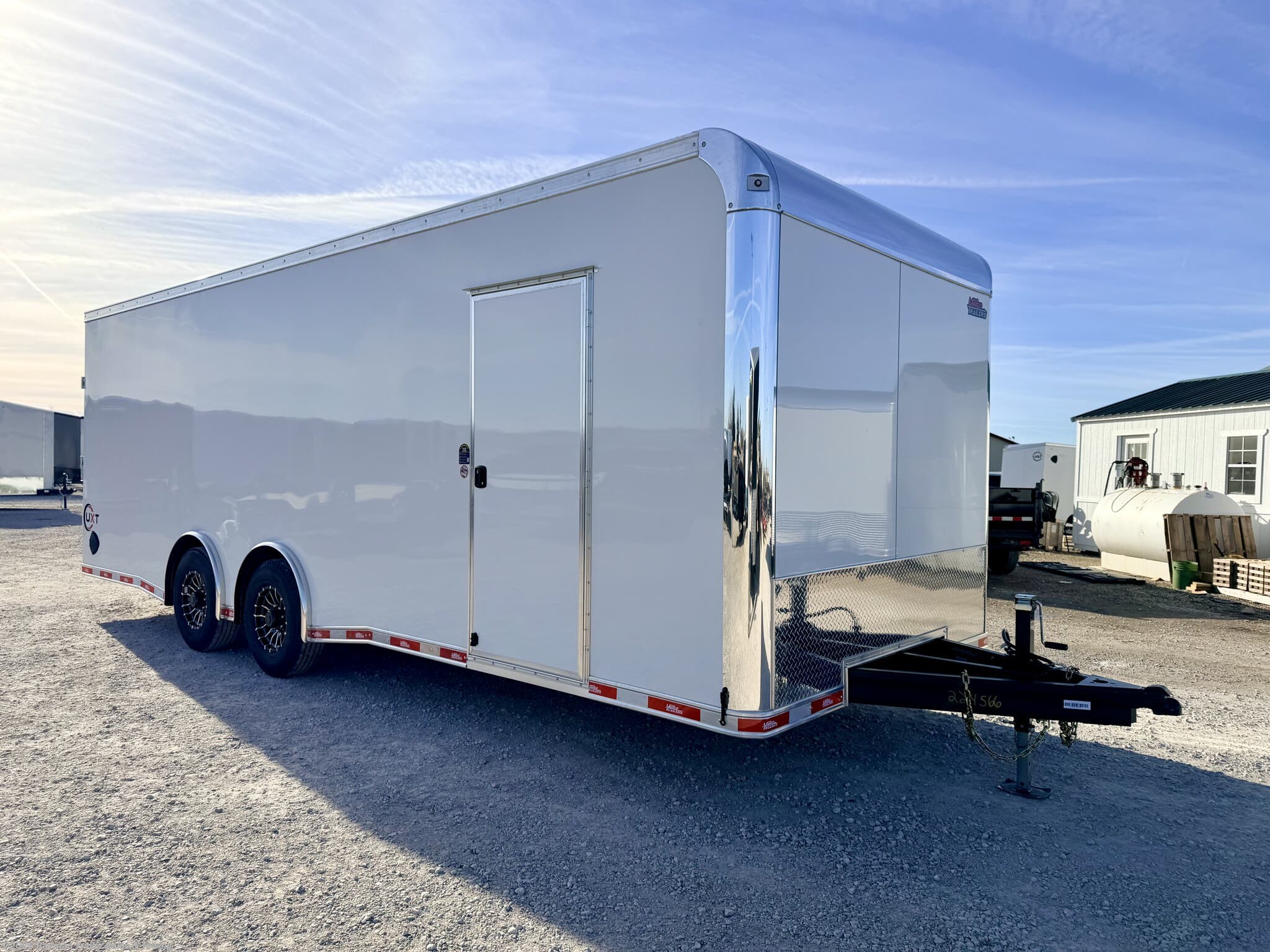 2026 United Trailers UXT 8.5x24 COMMERCIAL GRADE ENCLOSED TRAILER