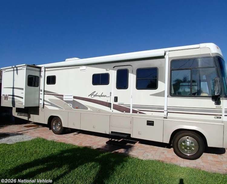 2003 Winnebago Adventurer 33V 33' Class A Motorhome RV for Sale in Cape ...