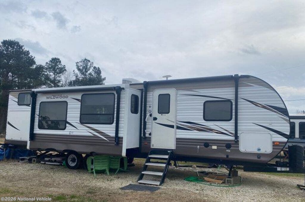 2019 Forest River Wildwood 32BHI RV for Sale in Summerville, SC 29485 ...