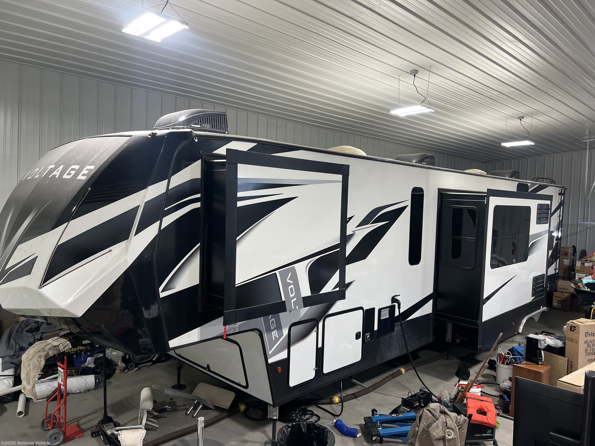 2020 Dutchmen Voltage Toy Hauler 4145 RV for Sale in Fremont, NE 68025 ...