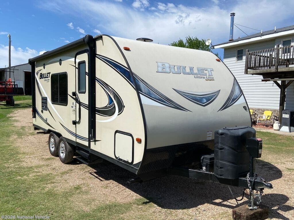 2018 Keystone Bullet Ultra Lite 202BHSWE RV for Sale in Smith Center ...