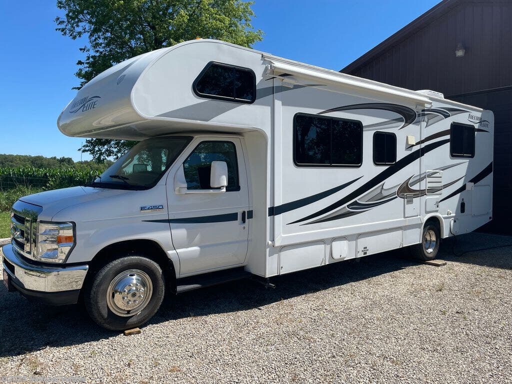 2013 Thor Motor Coach Freedom Elite 28Z RV for Sale in Mooreland, IN ...