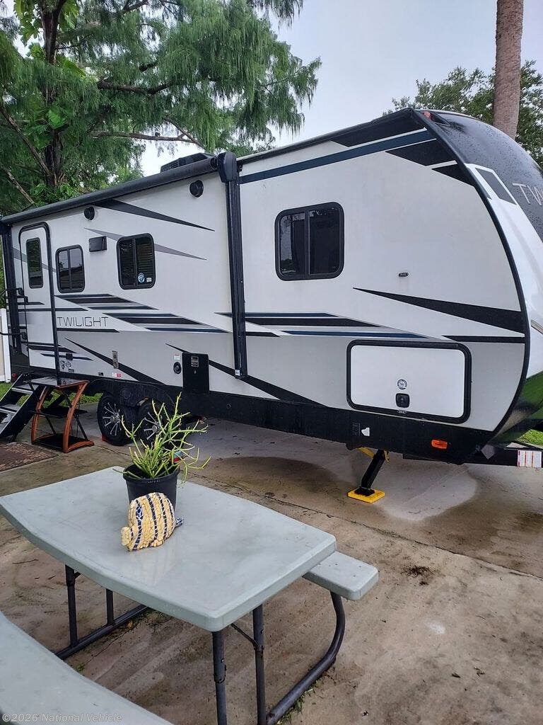 2022 Cruiser RV Twilight Signature 2100 RV for Sale in Sun City Center ...
