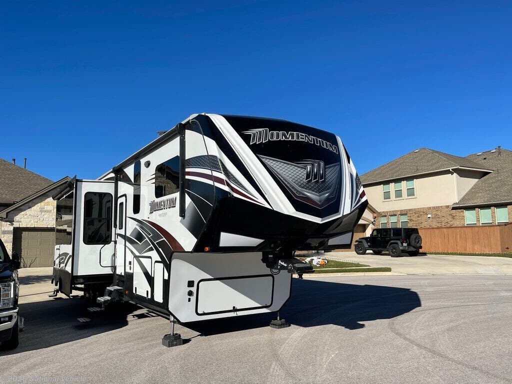 2017 Grand Design Momentum 397TH RV for Sale in Round Rock, TX 78665 ...