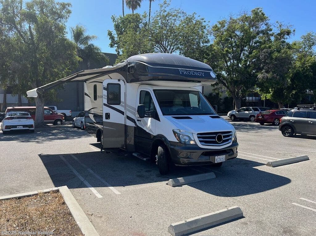 2018 Holiday Rambler Prodigy 24B RV for Sale in Sherman Oaks, CA 91423 ...