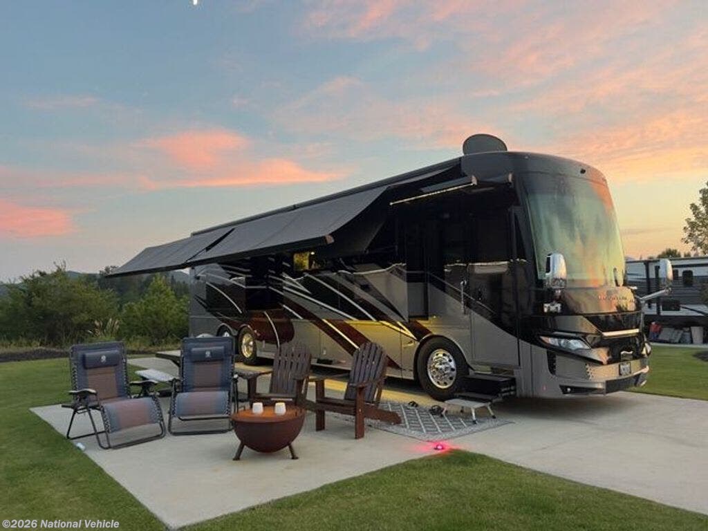 2022 Newmar Mountain Aire 4118 with Extensive Solar RV for Sale in ...