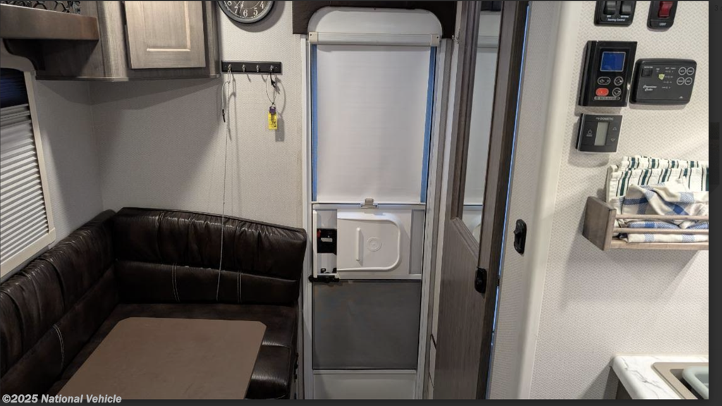 2020 Lance Truck Camper 650 #C60180678 - For Sale in Spokane, WA