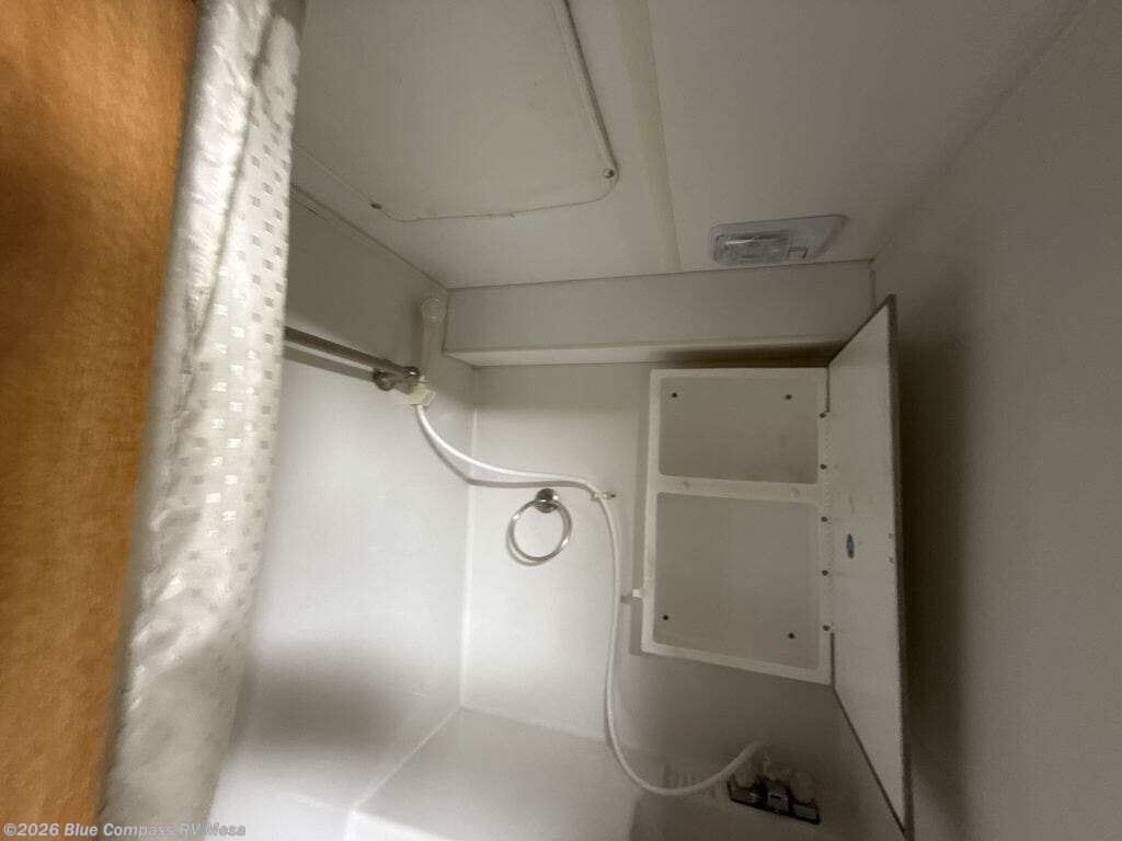 2004 Lance Lance 981 RV for Sale in Mesa, AZ 85202 | CT360173 | RVUSA ...