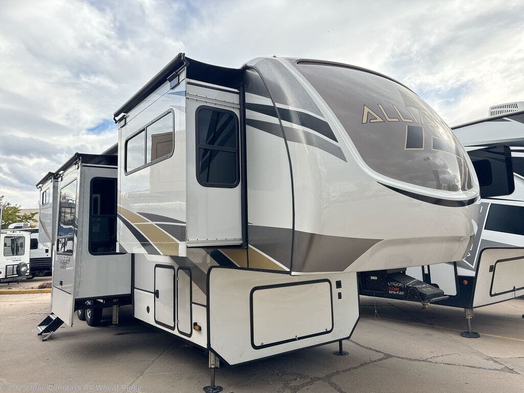 2022 Alliance RV Paradigm 385fl RV for Sale in Wheat Ridge, CO 80033 ...