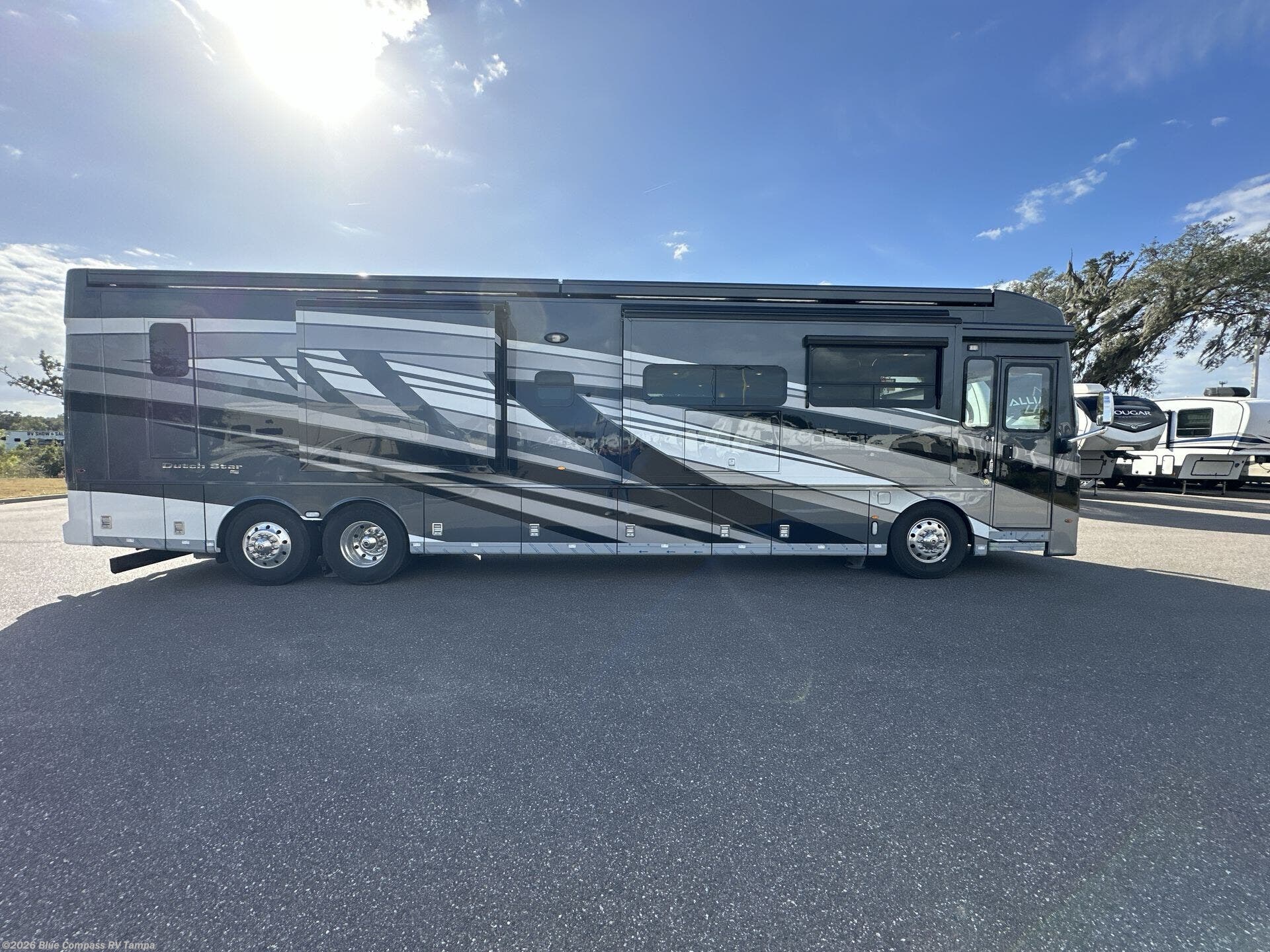 2025 Newmar Dutch Star 4369 RV for Sale in Dover, FL 33527 | M108158 ...