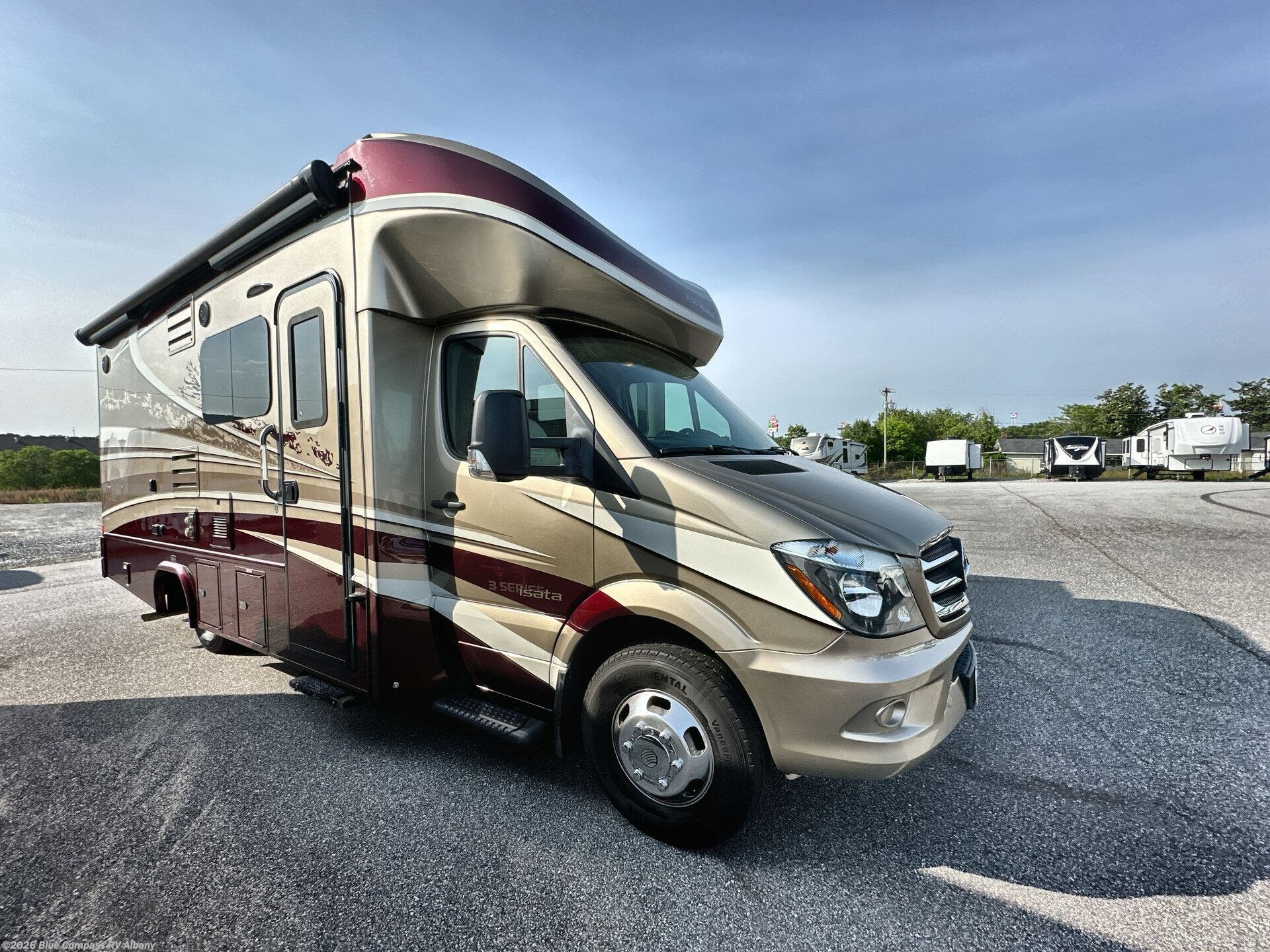 2018 Dynamax Corp isata 3 24FW RV for Sale in Latham, NY 12110 ...