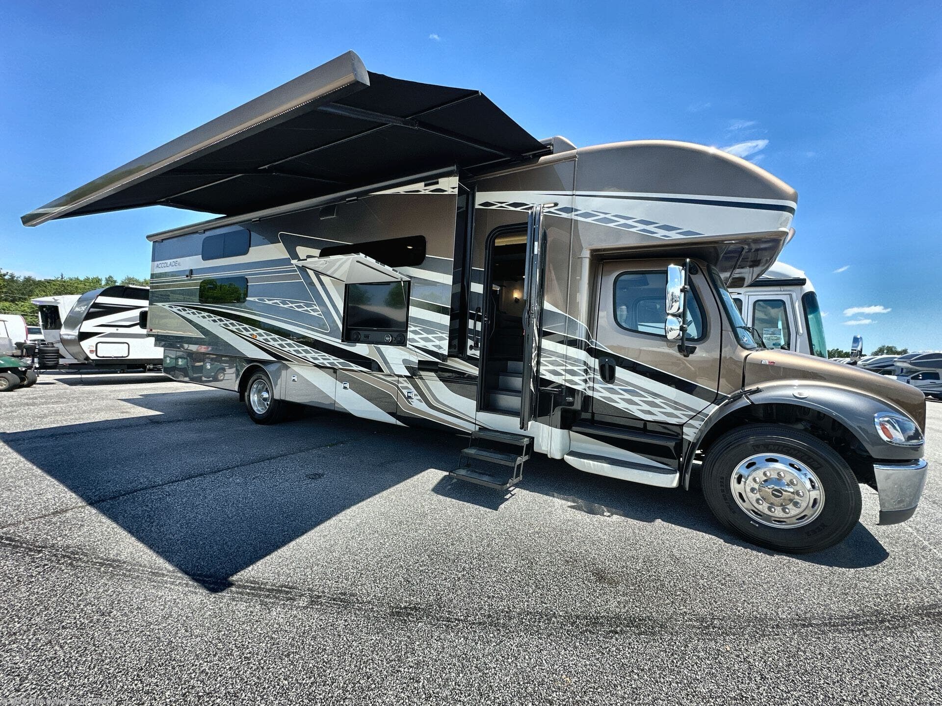 2025 Entegra Coach Accolade XL 37L RV for Sale in Latham, NY 12110 ...