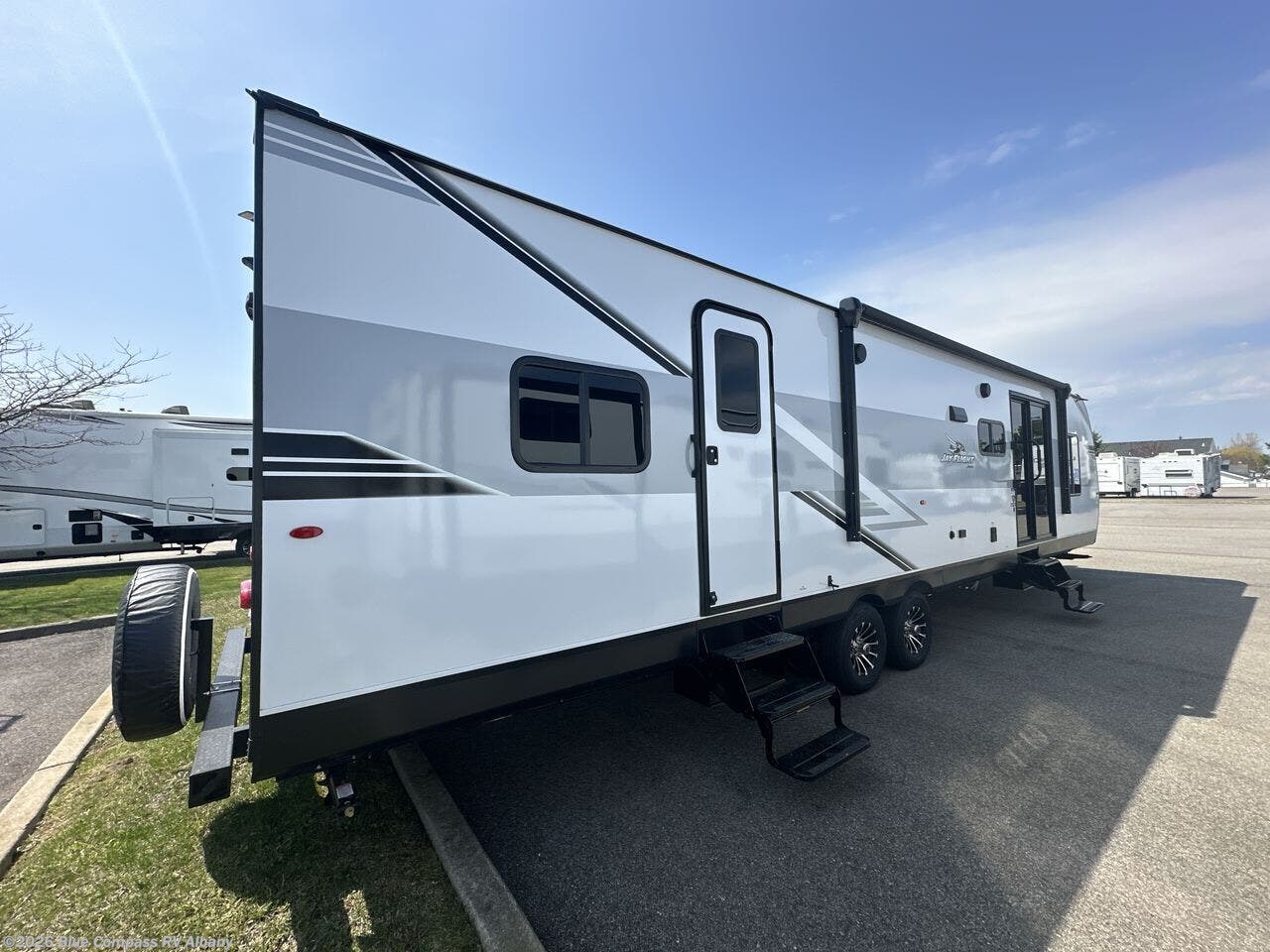 2025 Jayco Jay Flight SLX 380DQS #T117991 - For Sale in Latham, NY