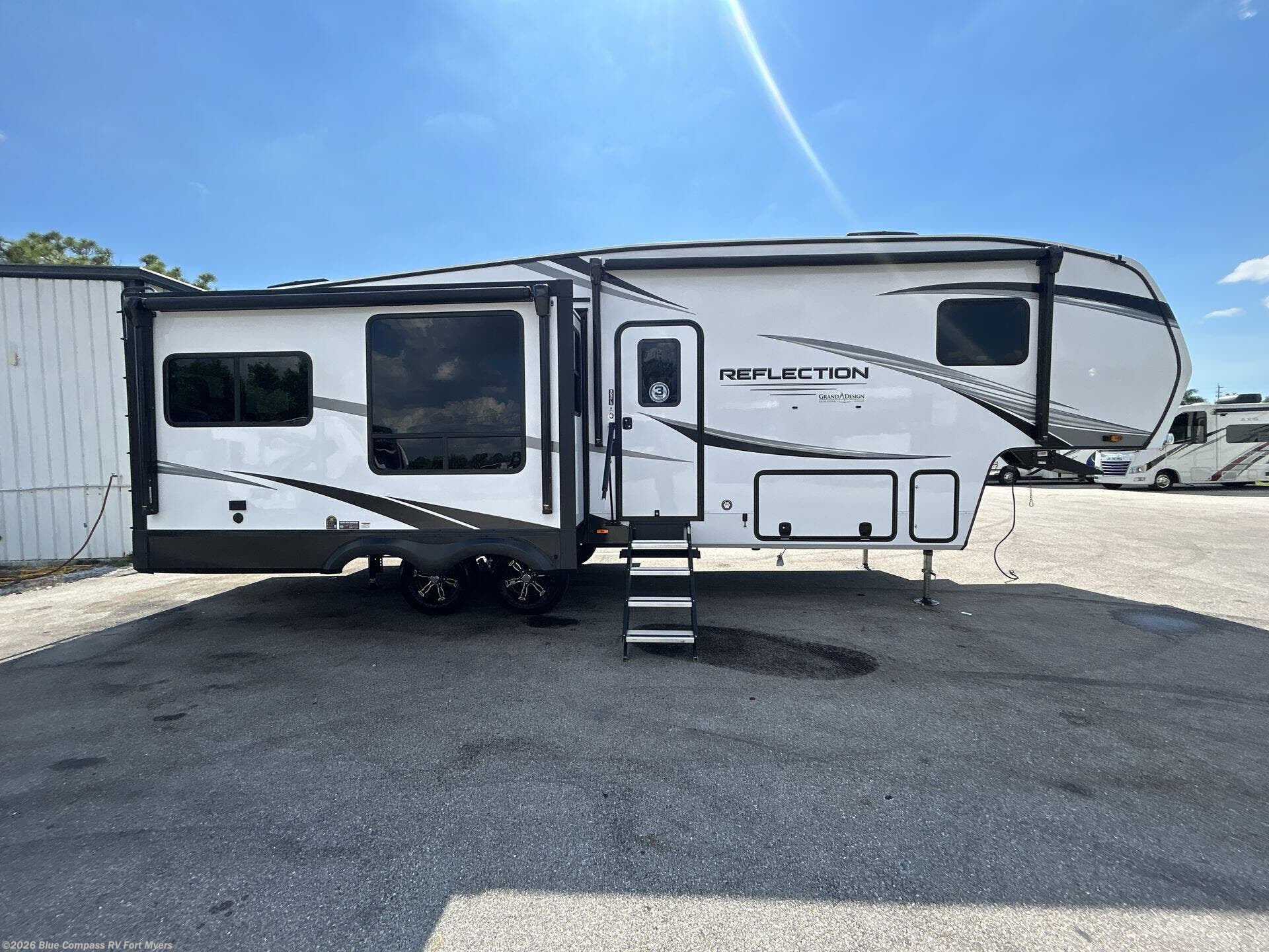 2024 Grand Design Reflection 303RLS RV for Sale in Fort Myers, FL 33908 ...