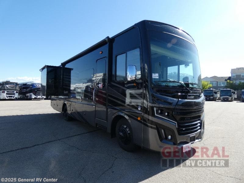2025 Fleetwood Bounder 33C #320538 - For Sale in Draper, UT