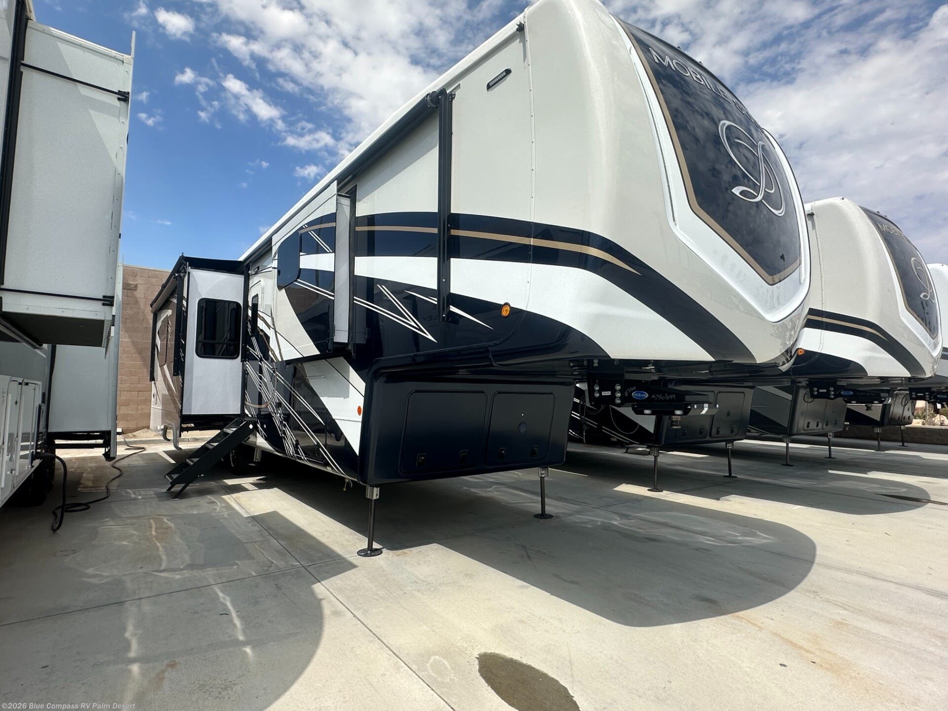 2025 DRV Mobile Suites MS 41RKDB RV for Sale in Palm Desert, CA 92211 ...