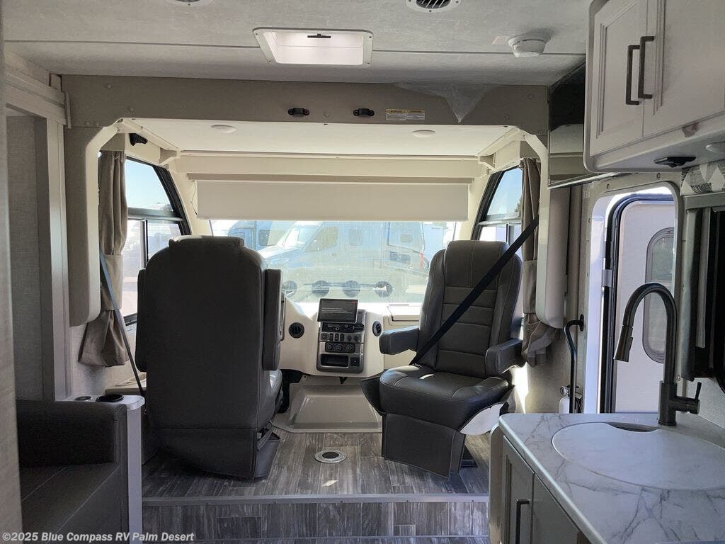 2025 Thor Motor Coach Geneva 24VS RV for Sale in Palm Desert, CA 92211 | M107504 | RVUSA.com ...