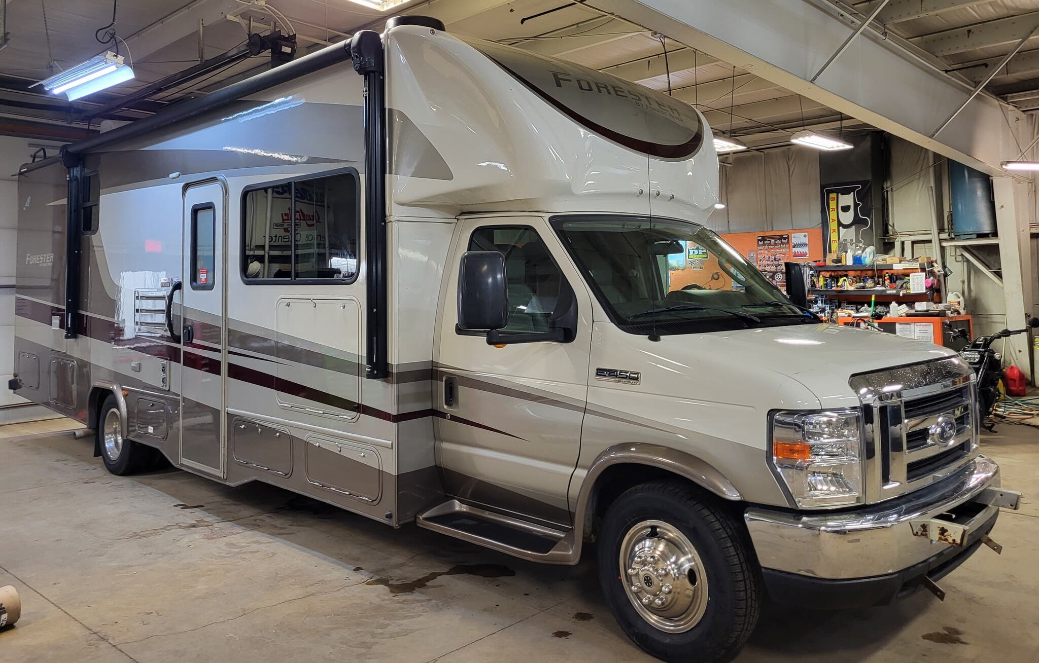 2019 Forest River Forester 3041