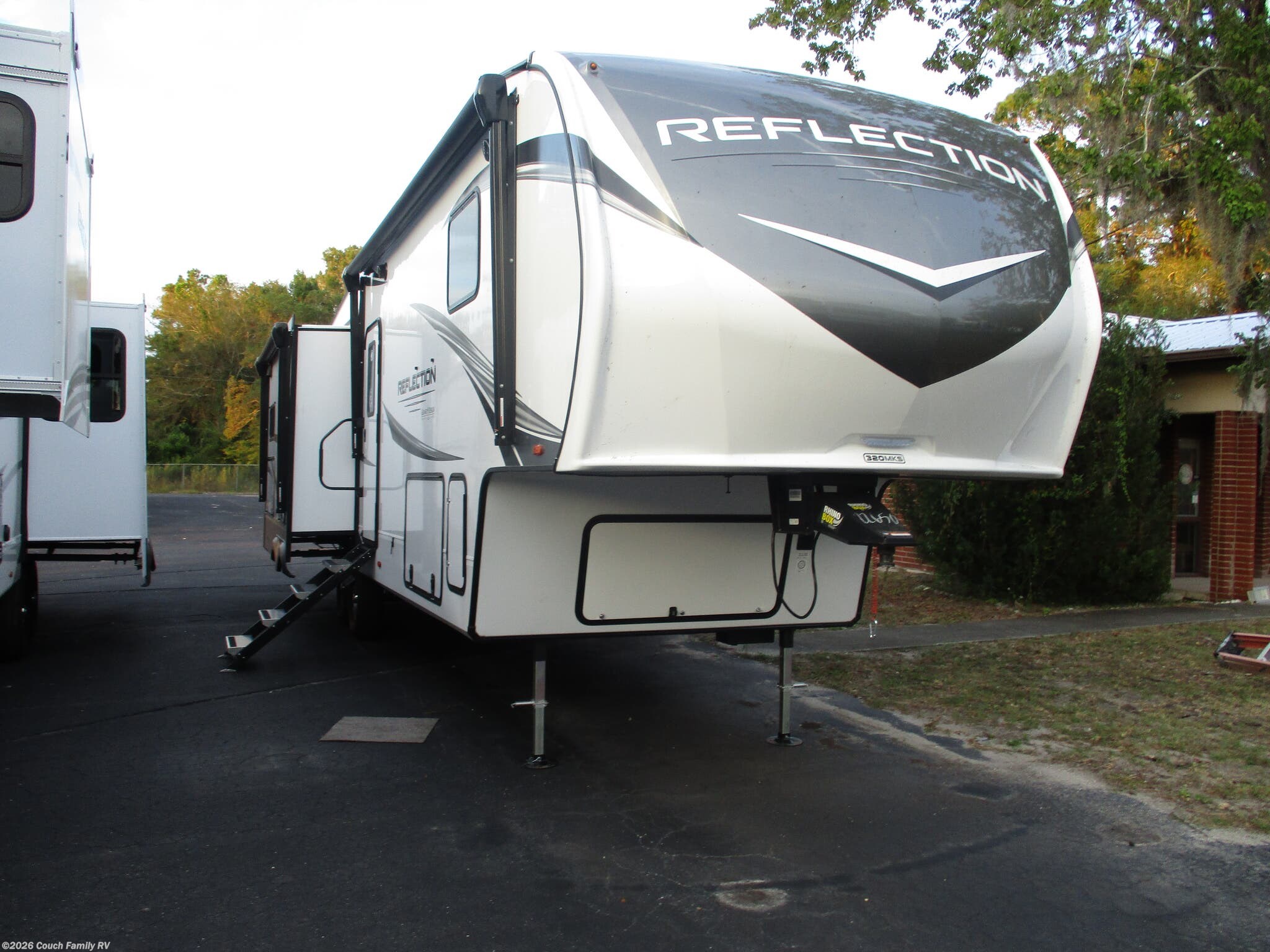 2023 Grand Design Reflection 320MKS