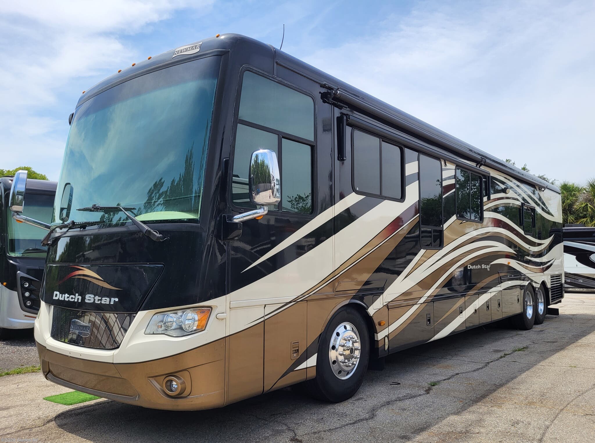 2013 Newmar Dutch Star 4318 #1255 - For Sale in Fort Myers, FL