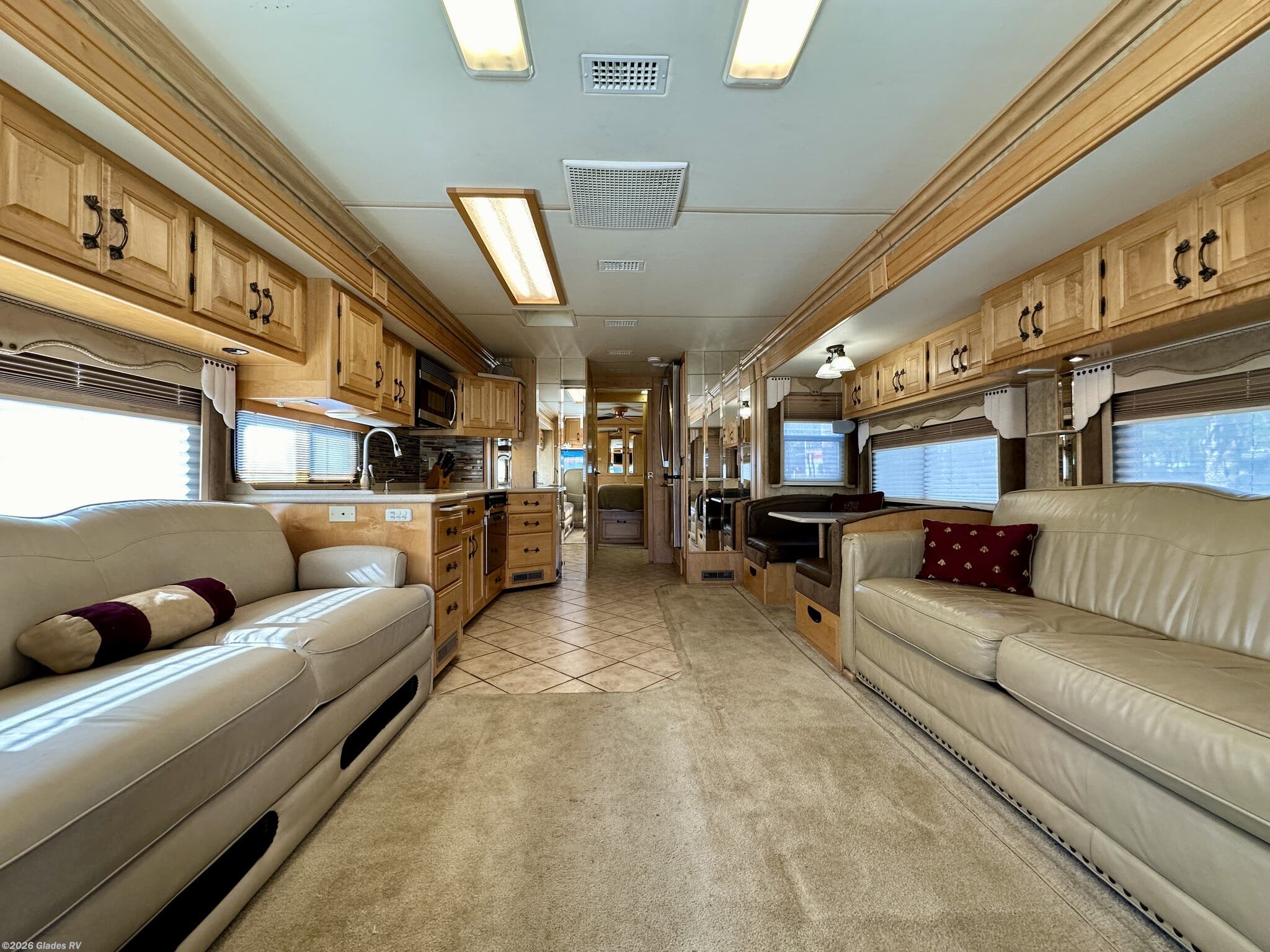 2004 American Coach American Tradition 40J #1358 - For Sale in Fort ...
