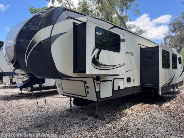 2017 Keystone Sprinter Wide Body 324FWBHS