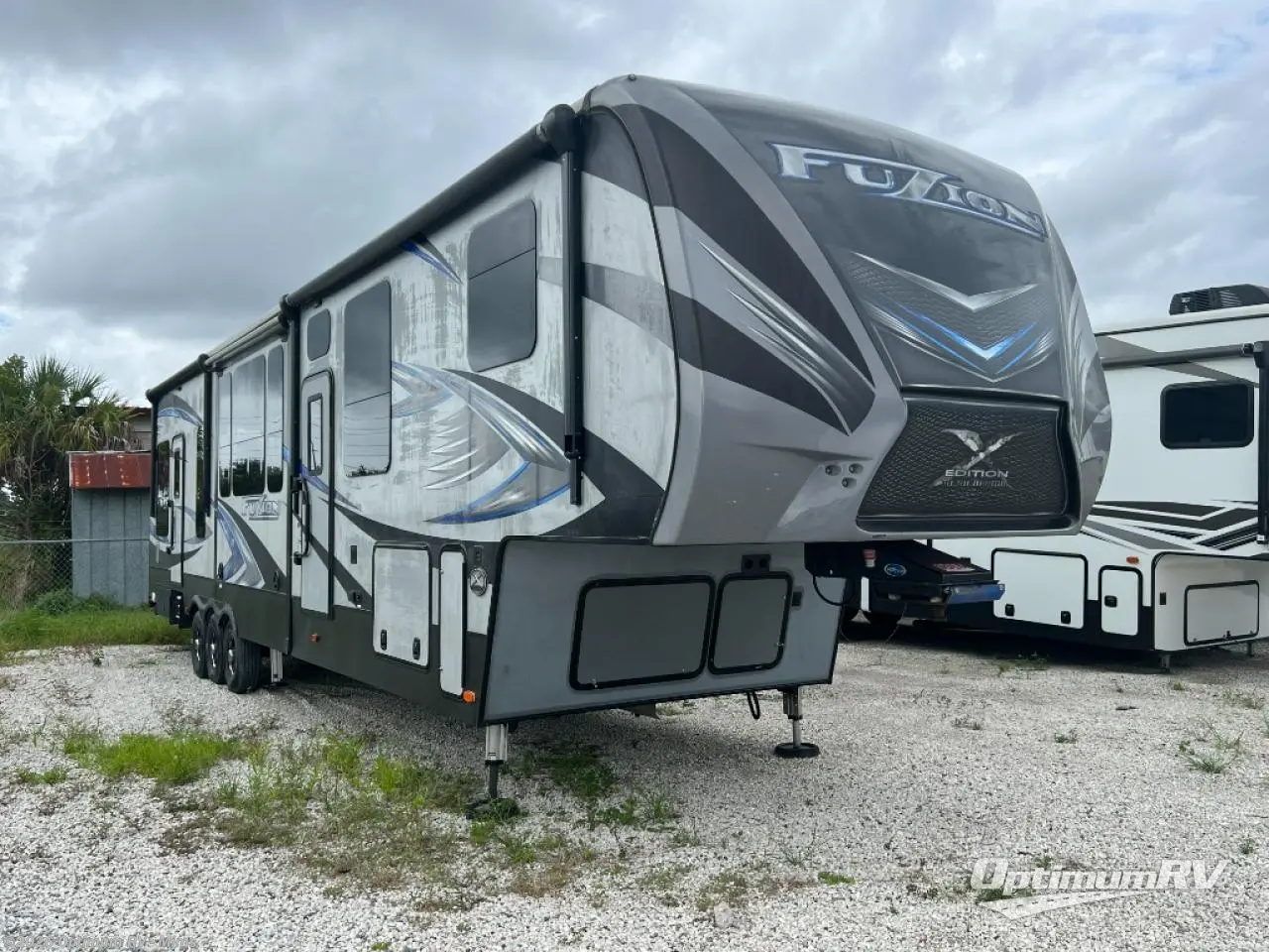 2017 Keystone Fuzion 417 RV for Sale in Mims, FL 32754 | 0CR612 | RVUSA ...