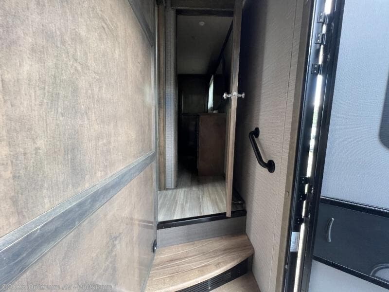 2022 Vanleigh Ambition 399TH RV for Sale in Pottstown, PA 19464 ...