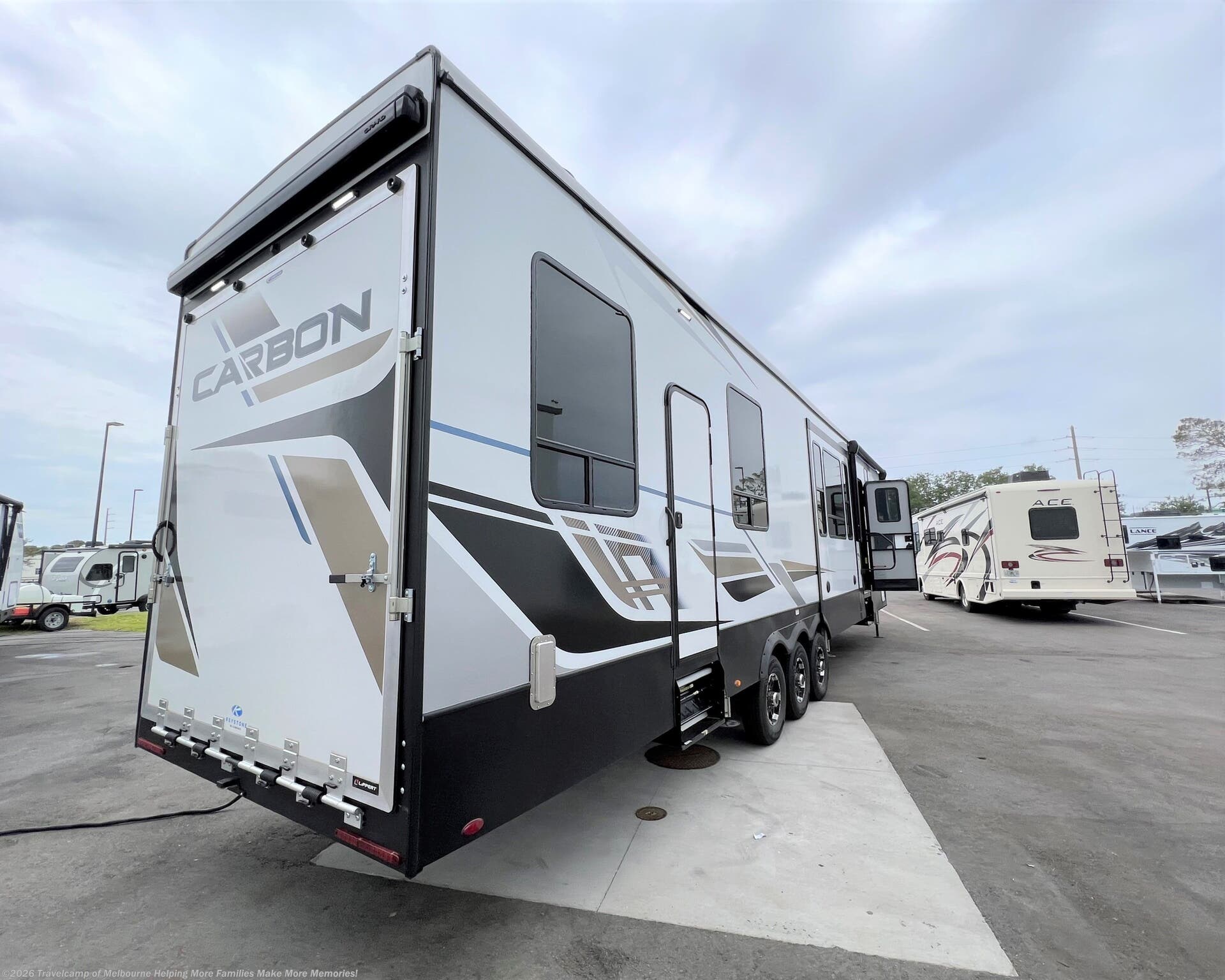 2023 Keystone Carbon 398 #KRCB05198 - For Sale in Melbourne, FL