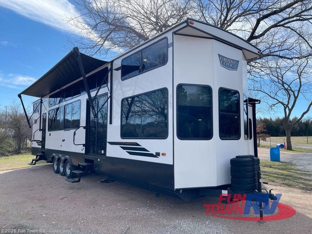 2024 Forest River Wildwood Grand Lodge 44VIEW RV for Sale in Corsicana ...