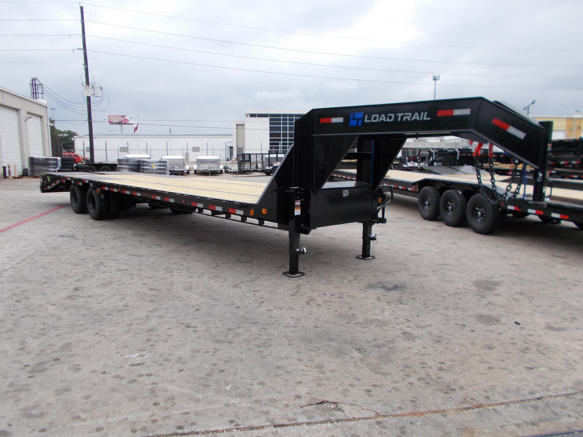 2024 Load Trail GP 102x32 Gooseneck Deckover Flatbed Trailer 30K GVWR