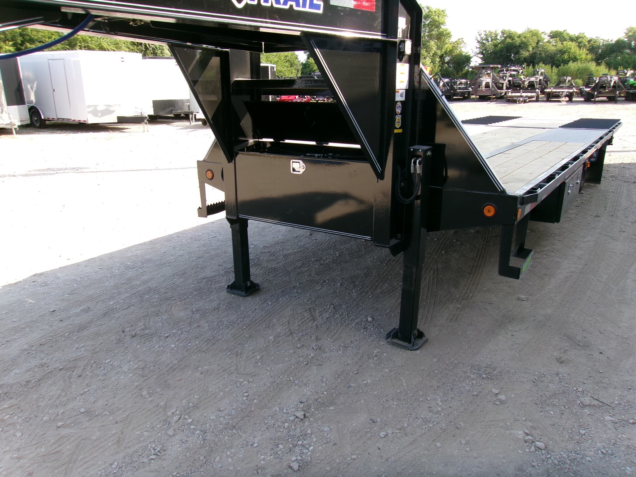 2024 Load Trail 102X28 Hydro Dovetail Gooseneck Trailer 24K GVWR