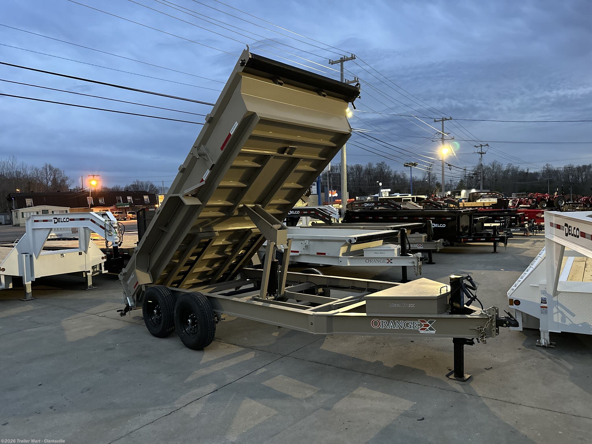 2024 RawMaxx 14’ 7 ton powered jack, tarp, stab jacks