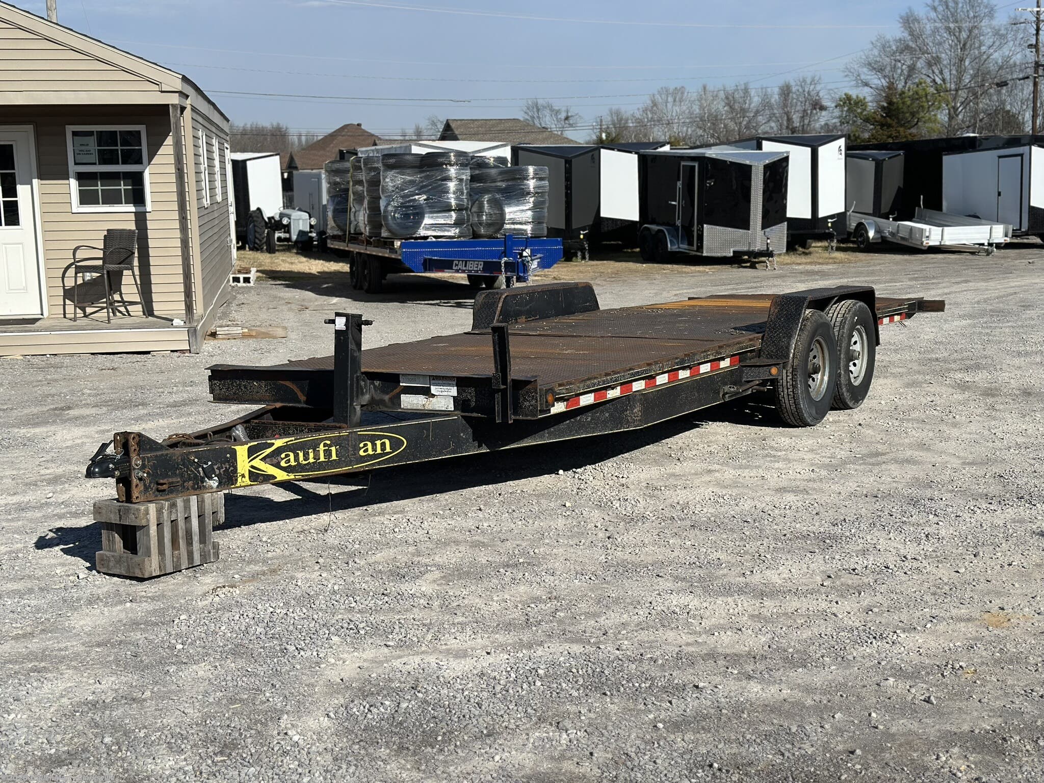 2016 Kaufman Trailers 22' Split Tilt Steel Deck