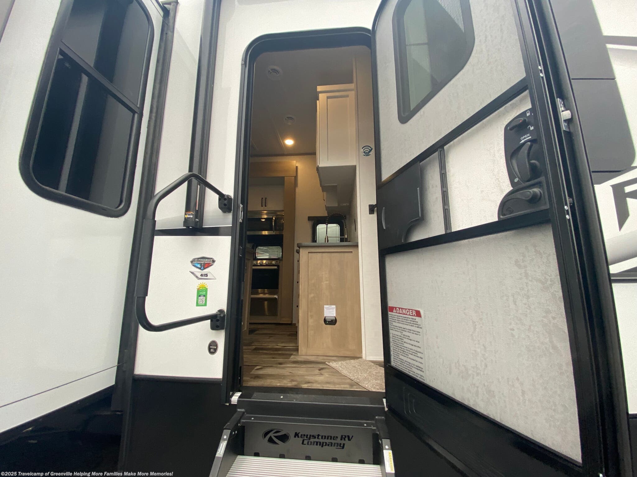 2022 Keystone Raptor 415 #KRRP00515 - For Sale in Greenville, NC