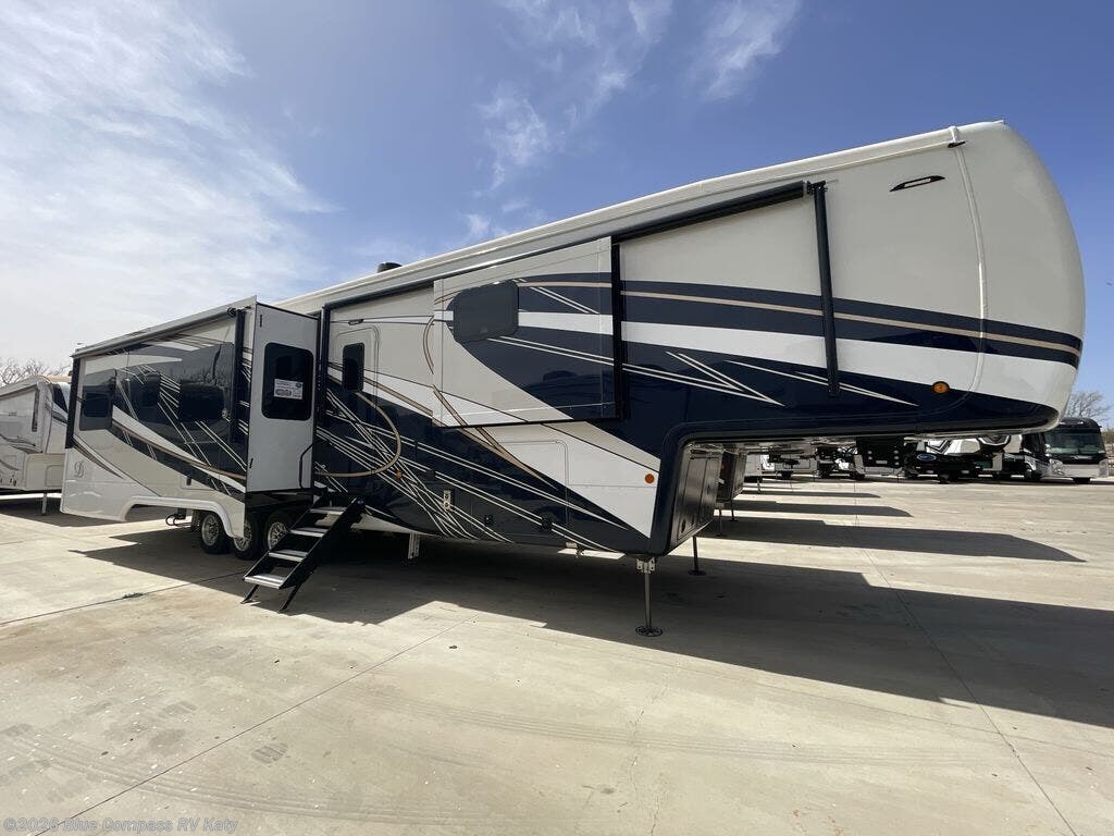 2025 DRV Mobile Suites MS Houston RV for Sale in Katy, TX 77494 ...