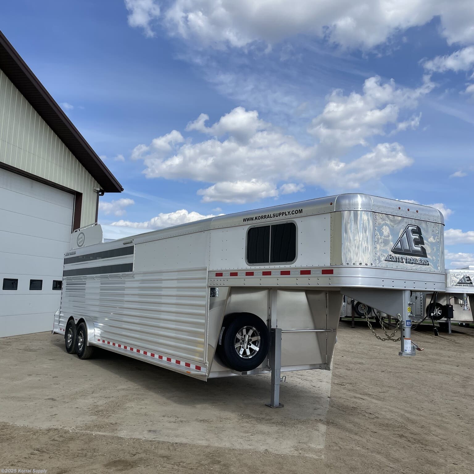 2025 Elite Trailers 26FT Stock Combo - 3 Compartments