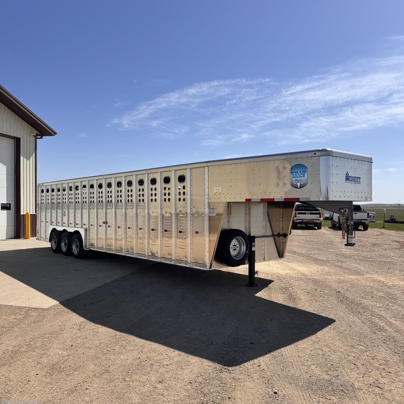 2025 Merritt 32FT Livestock Trailer w/ Floating Gate - 3 Comp.